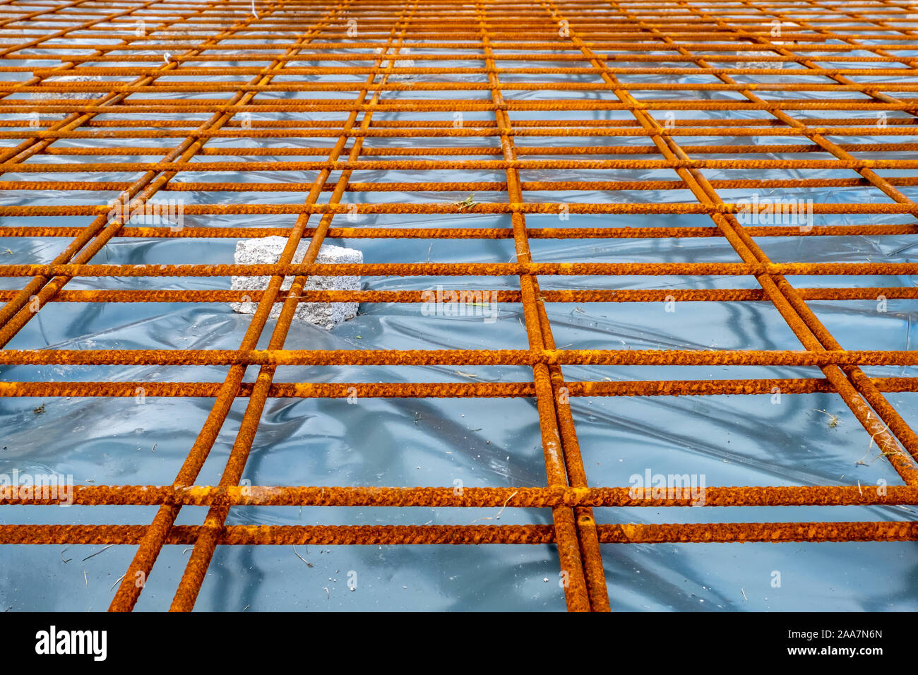 Metal reinforcement grid and wood frame for reinforced concrete ...