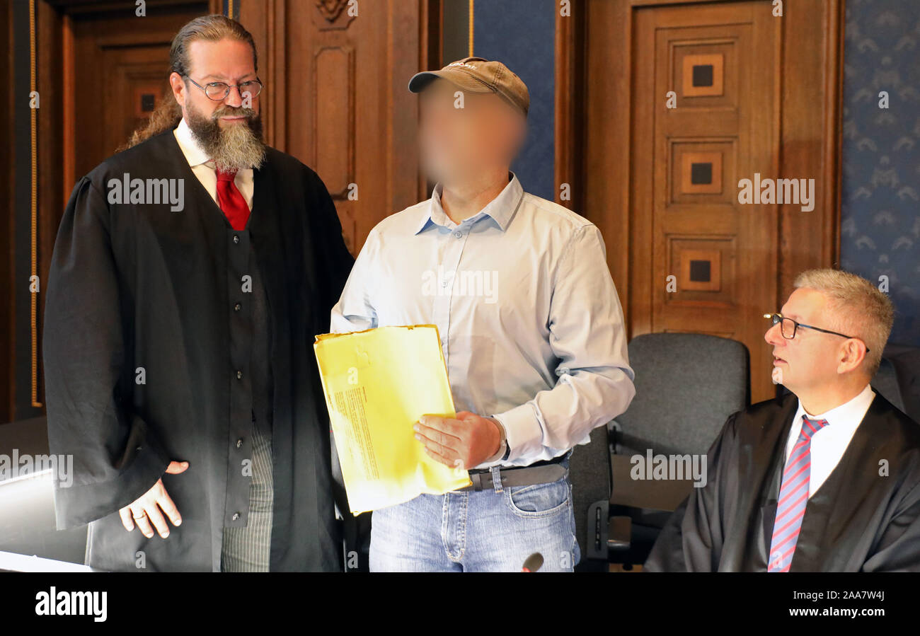 20 November 2019, Mecklenburg-Western Pomerania, Schwerin: Robert Kain ...