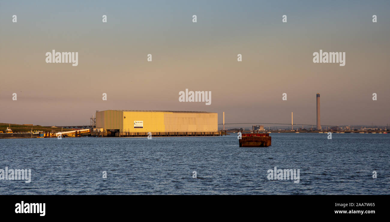 Coldharbour lane jetty hi-res stock photography and images - Alamy
