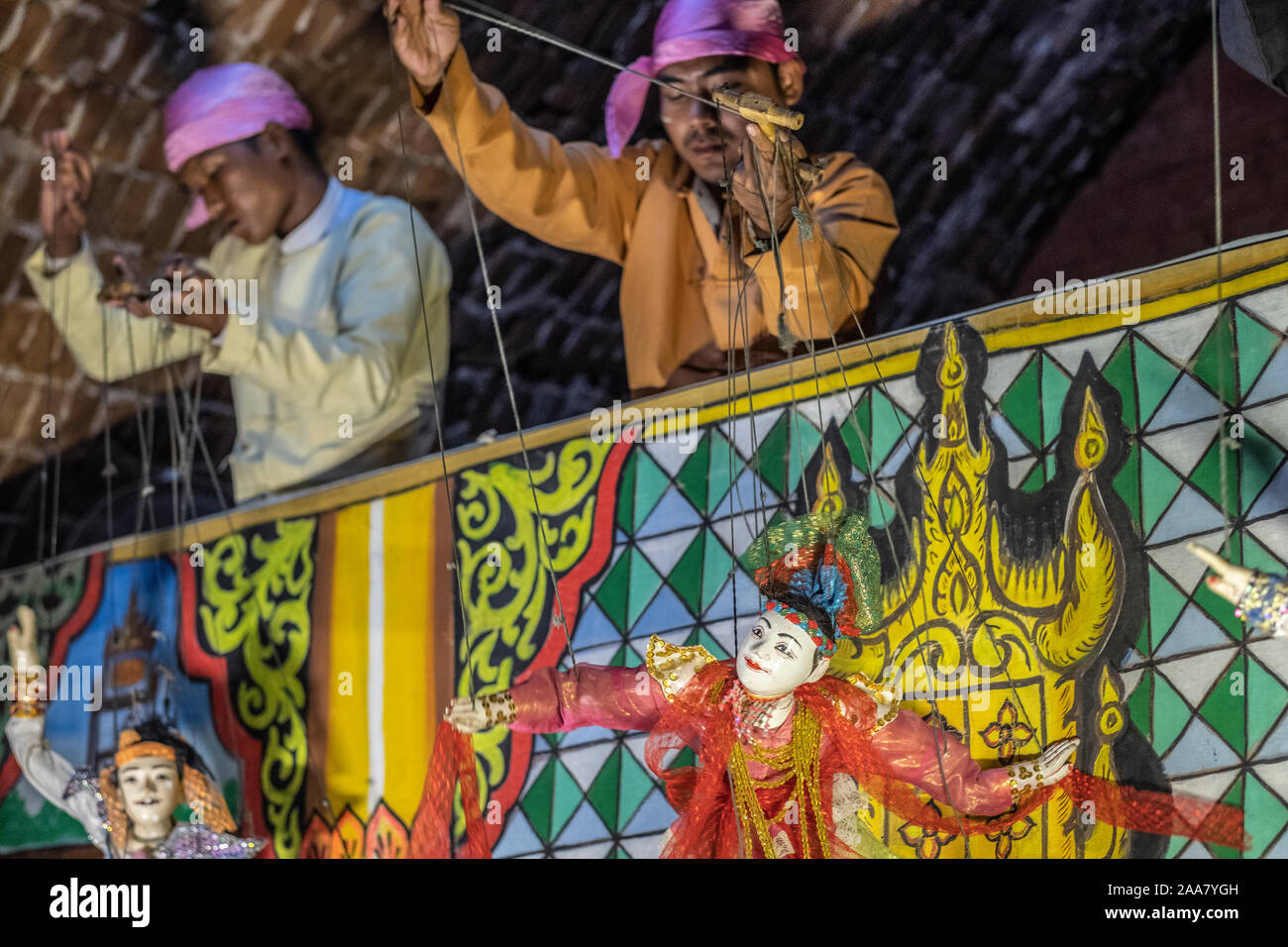 Burmese puppets hi-res stock photography and images - Alamy
