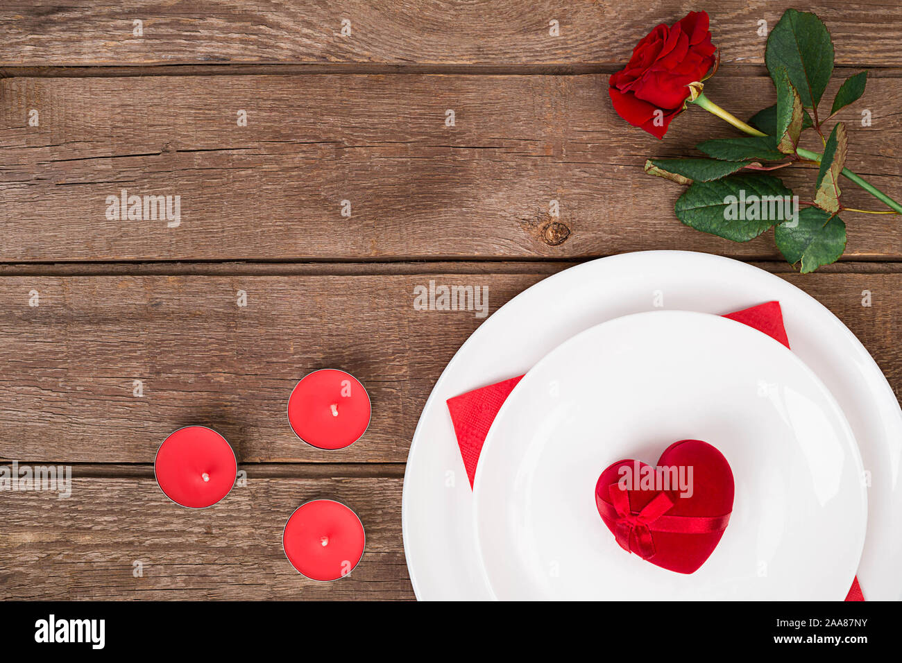 Romantic dinner concept. Valentine day or proposal background. Top view ...