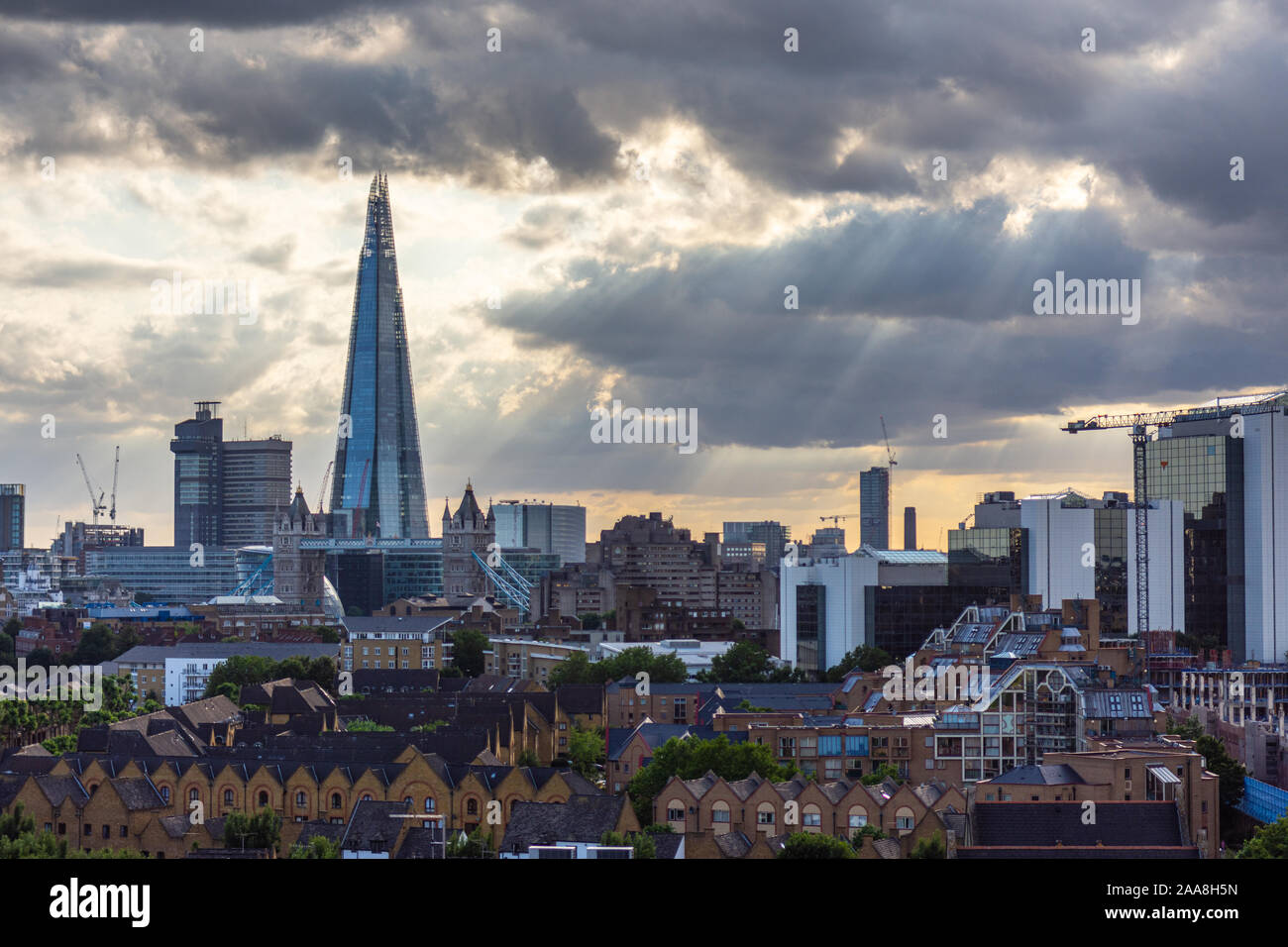 Guy's hospital tower hi-res stock photography and images - Alamy