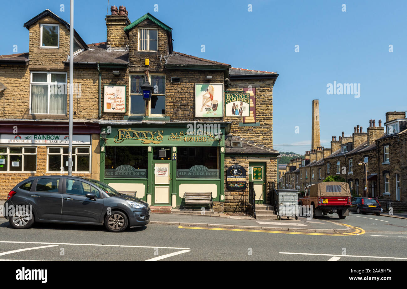 Pub in saltaire hi-res stock photography and images - Alamy