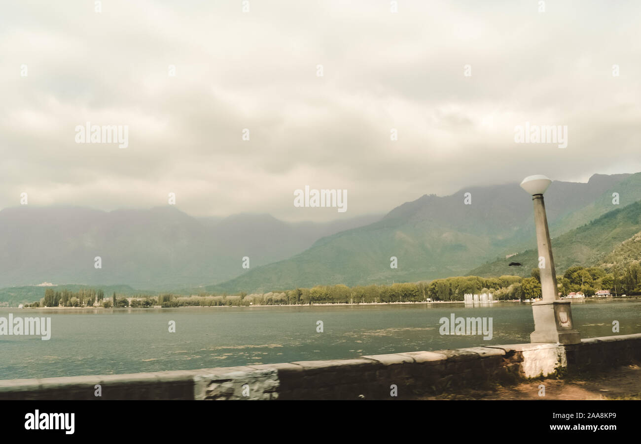 Panoramic Landscape scenery pristine beauty of world famous Dal Lake ...