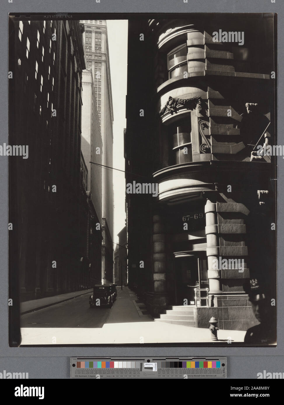 Lower right corner rounded hi-res stock photography and images - Alamy