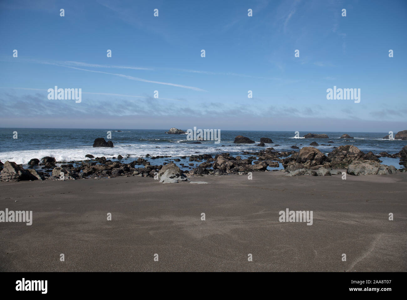 Seaside rocks hi-res stock photography and images - Alamy