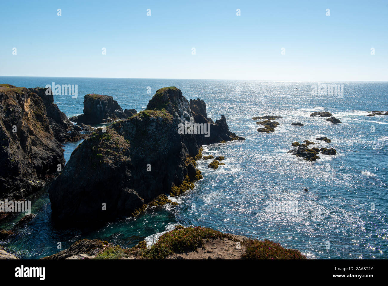Bluffs along pacific ocean hi-res stock photography and images - Alamy
