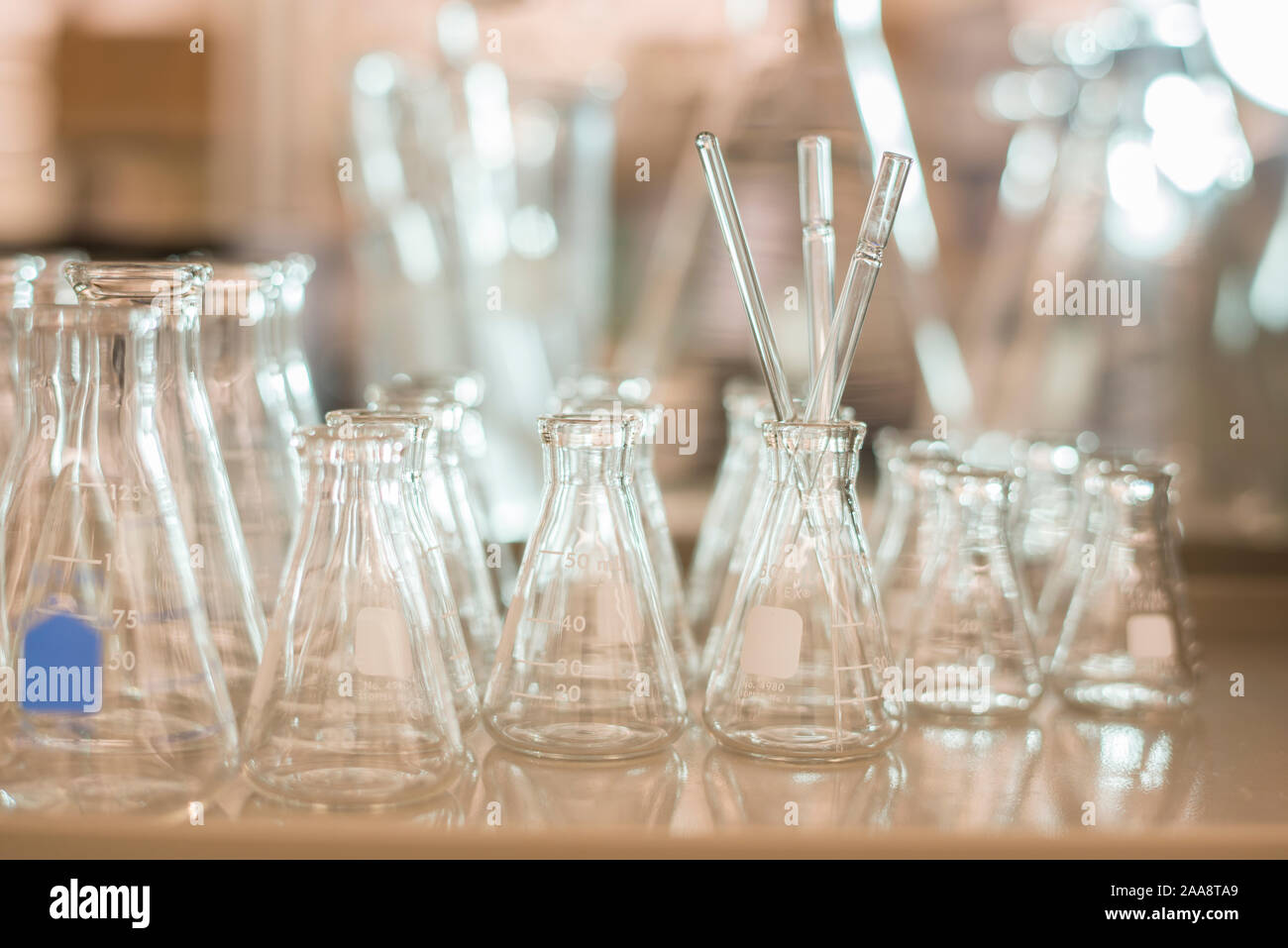 Conical flask lab close hi-res stock photography and images - Alamy