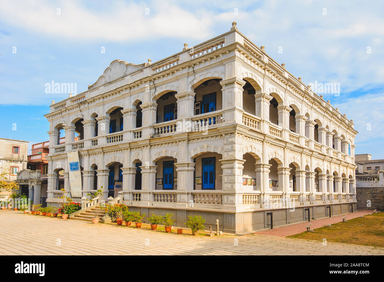 Western heritage style hi-res stock photography and images - Alamy