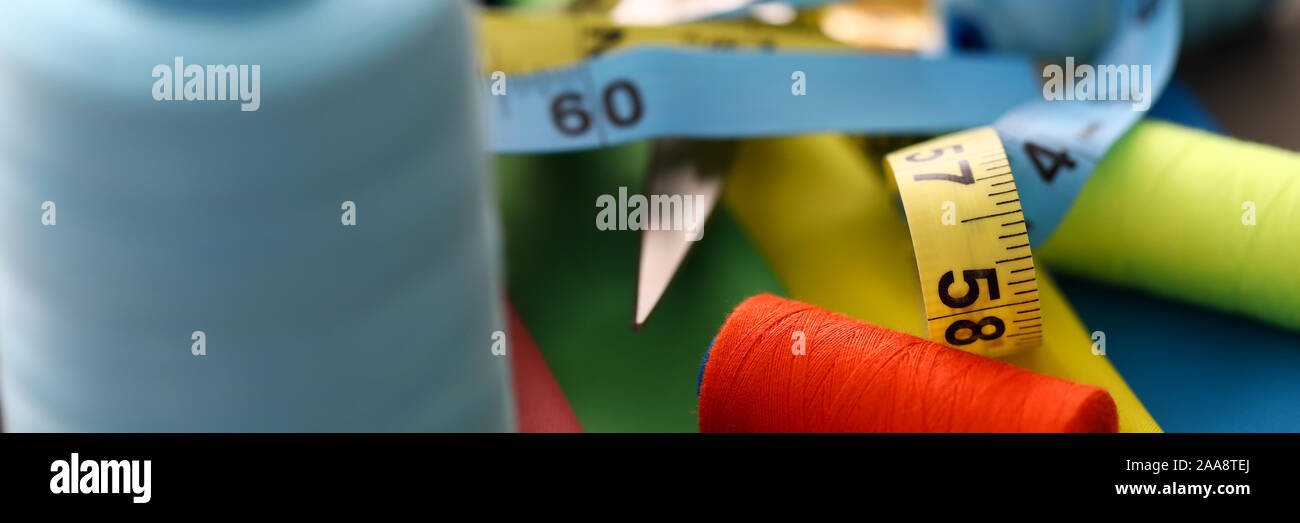 Sewing and repair of clothing tools Stock Photo - Alamy