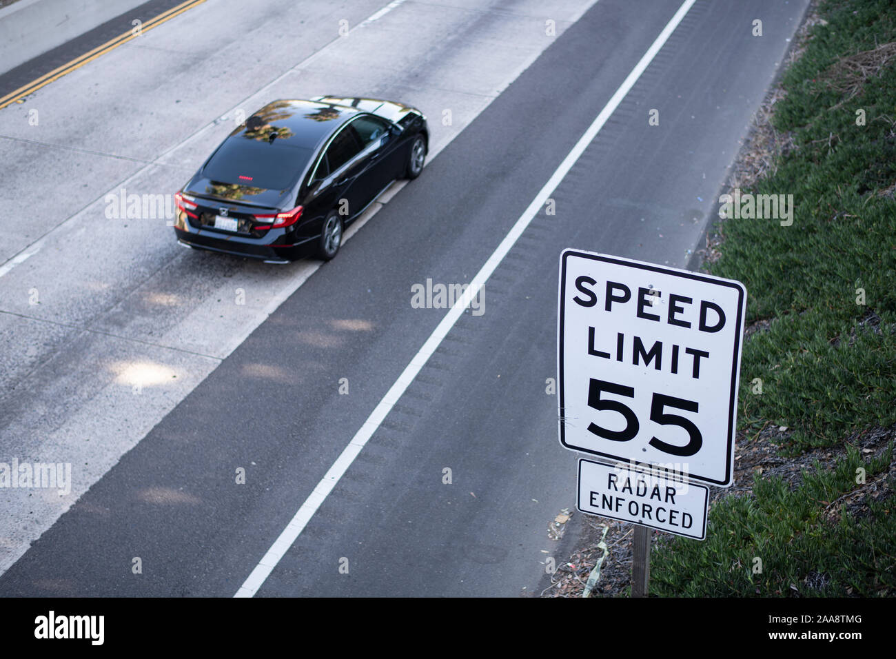 55mph hi-res stock photography and images - Alamy