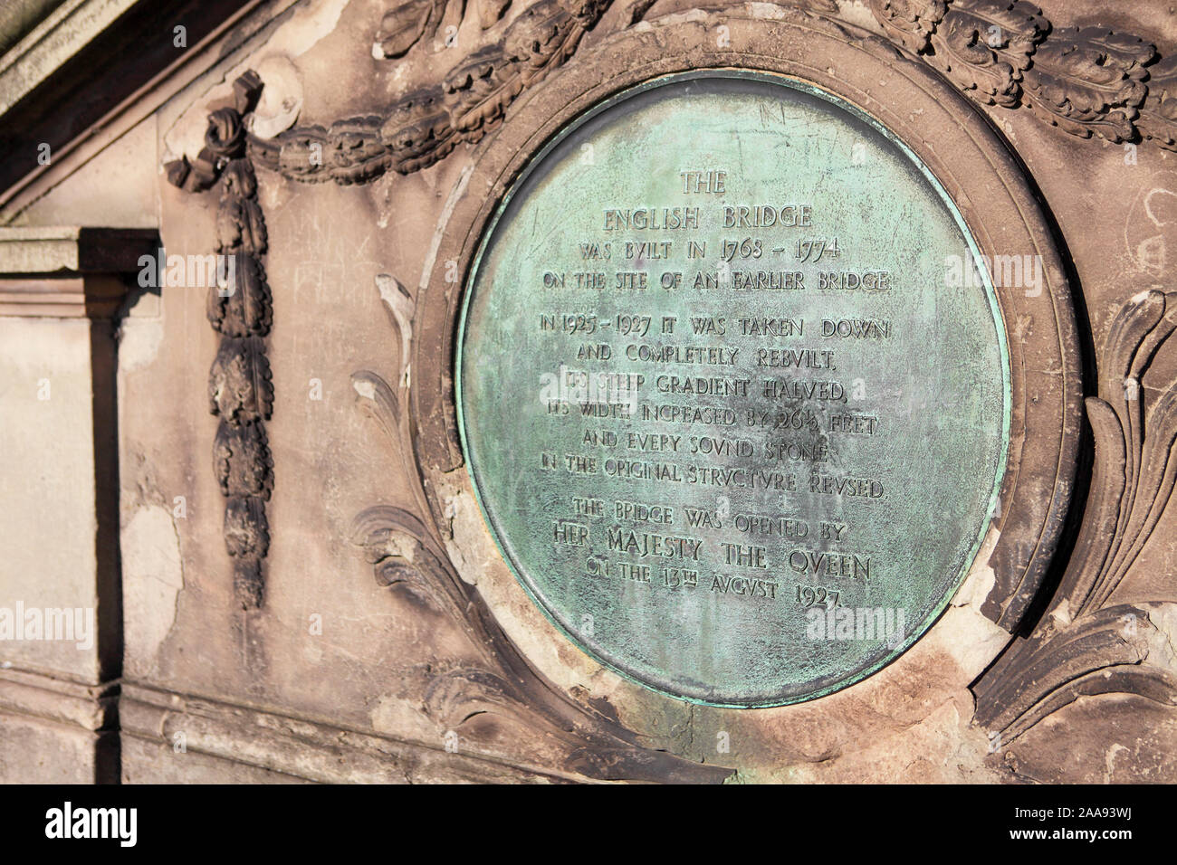 Information plaque on english bridge hi-res stock photography and ...