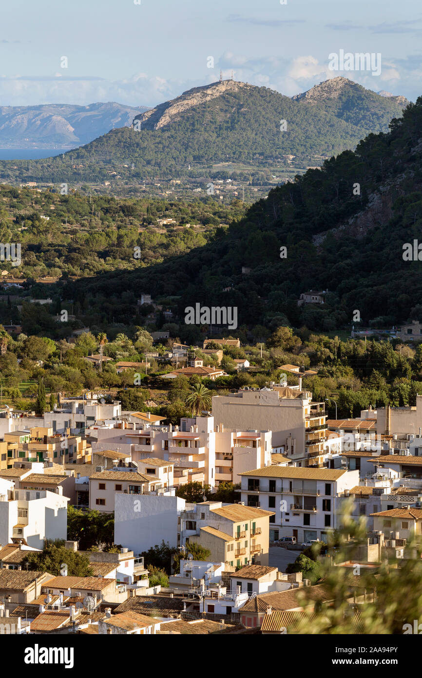 Mountains of northern Mallorca view from the town of Pollenca Stock ...