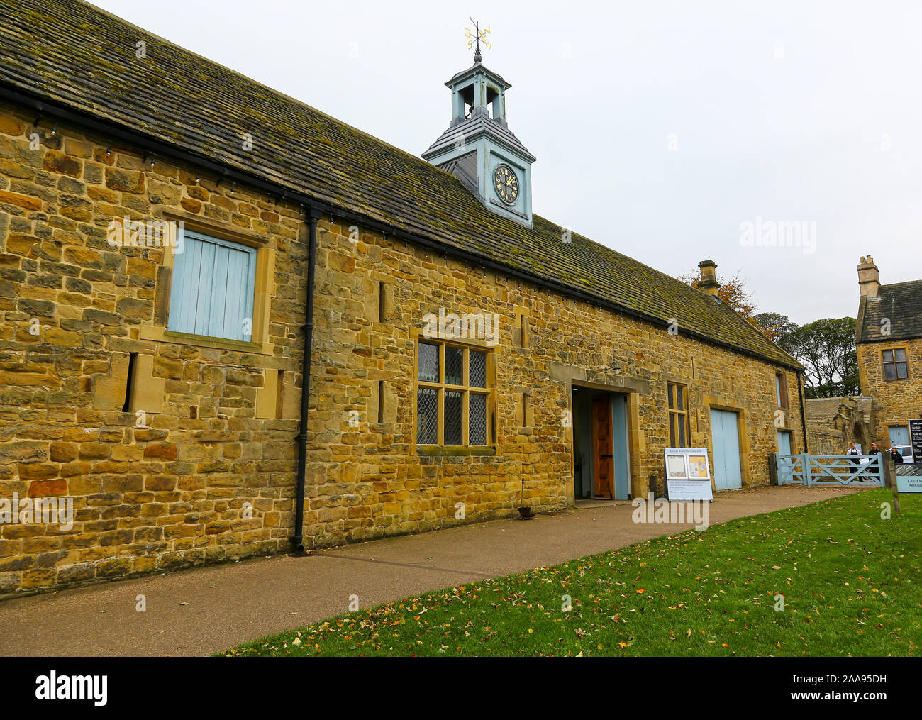 Hardwick Hall, an Elizabethan country house near Chesterfield ...