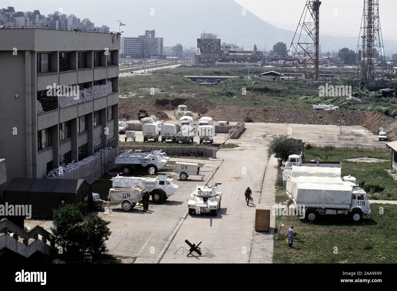 Ptt building 1993 hi-res stock photography and images - Alamy