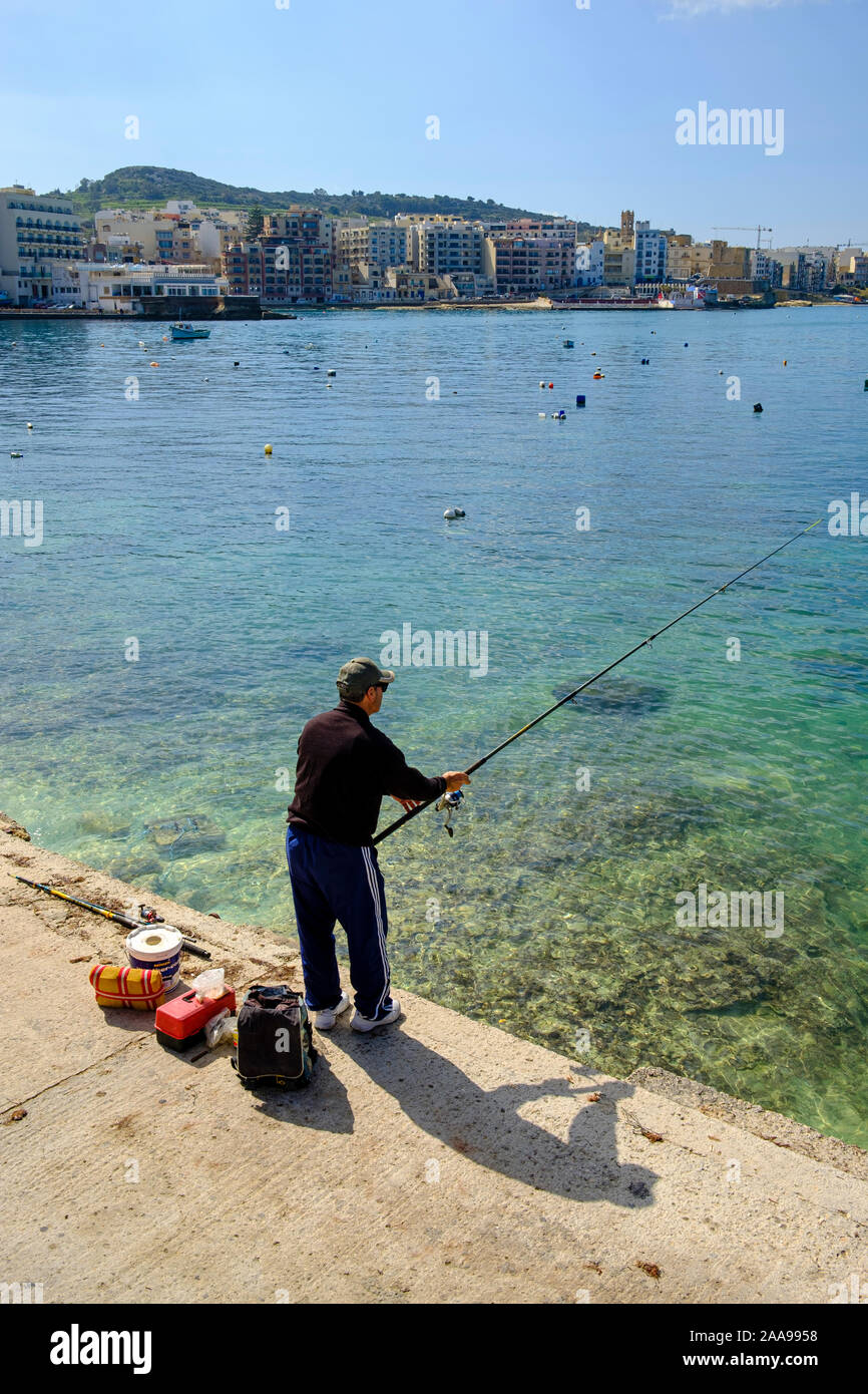 Maltese fishing harbour hi-res stock photography and images - Alamy