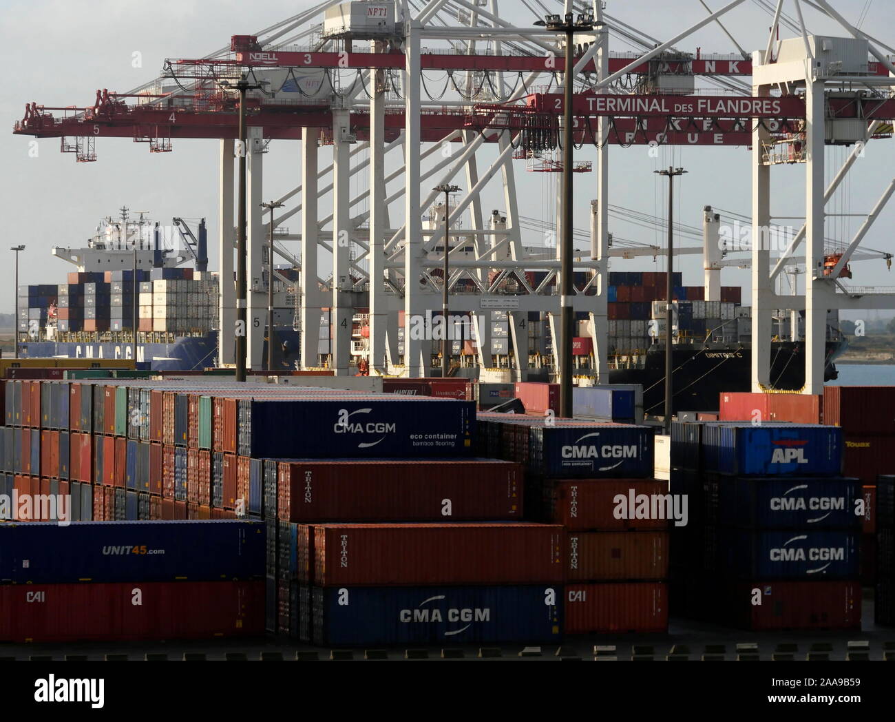 AJAXNETPHOTO. SEPTEMBER, 2019. DUNKERQUE, FRANCE. - FREIGHT - CONTAINER ...