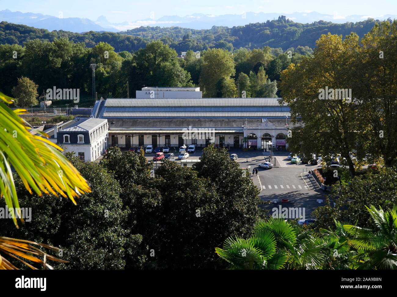Toulouse train station hi-res stock photography and images - Alamy