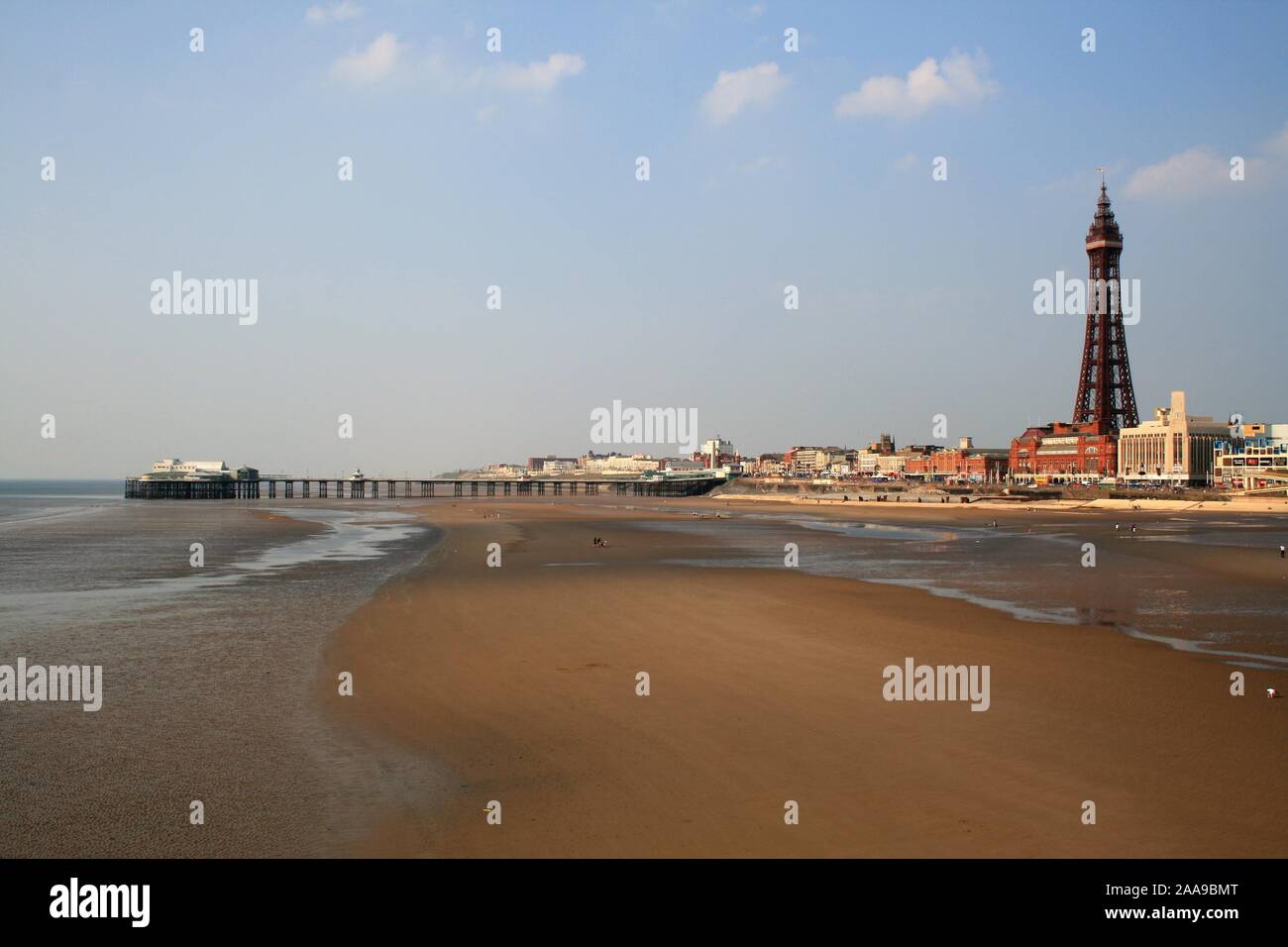 Blackpool holiday people hi-res stock photography and images - Alamy
