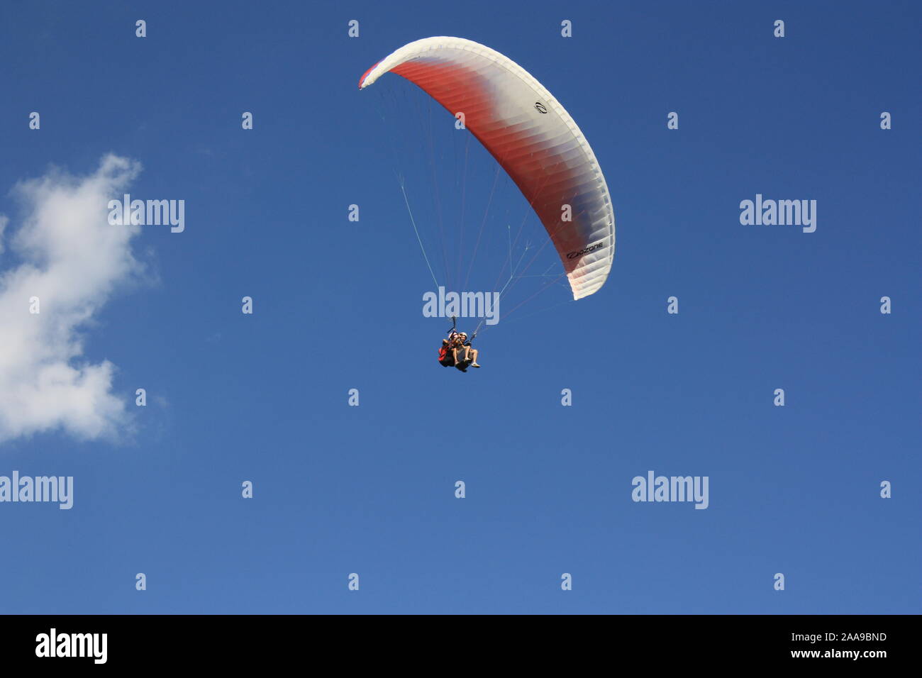 Parapente hi-res stock photography and images - Alamy