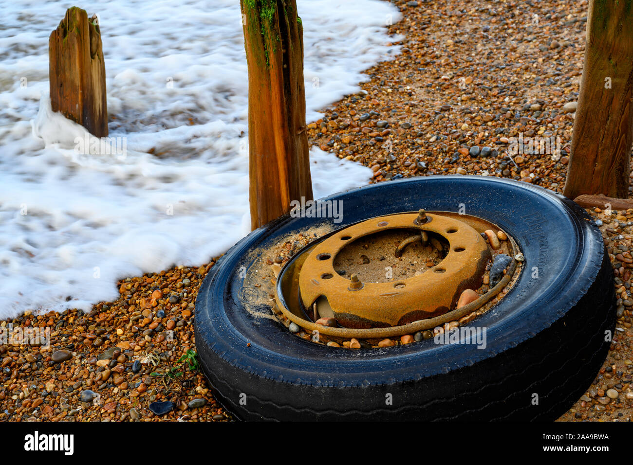 Lorry wheel hi-res stock photography and images - Alamy