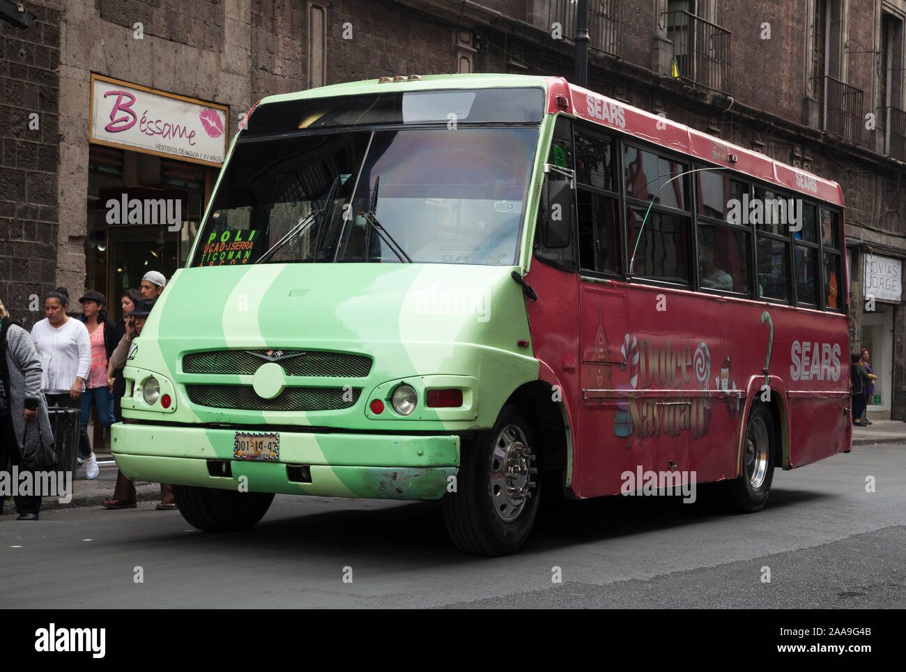 Mexico bus stop hi-res stock photography and images - Alamy