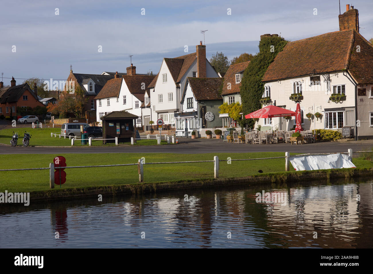 Essex pub hi-res stock photography and images - Alamy