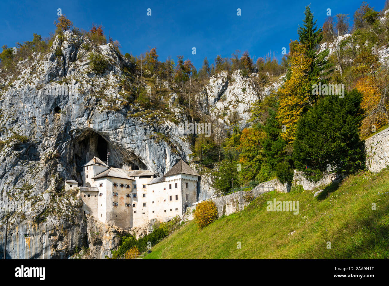 Predjama castle near the postojna cave hi-res stock photography and ...
