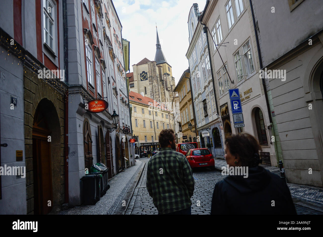 Prague, Czech Republic. 18th Nov, 2019. People walk in the Old town ...