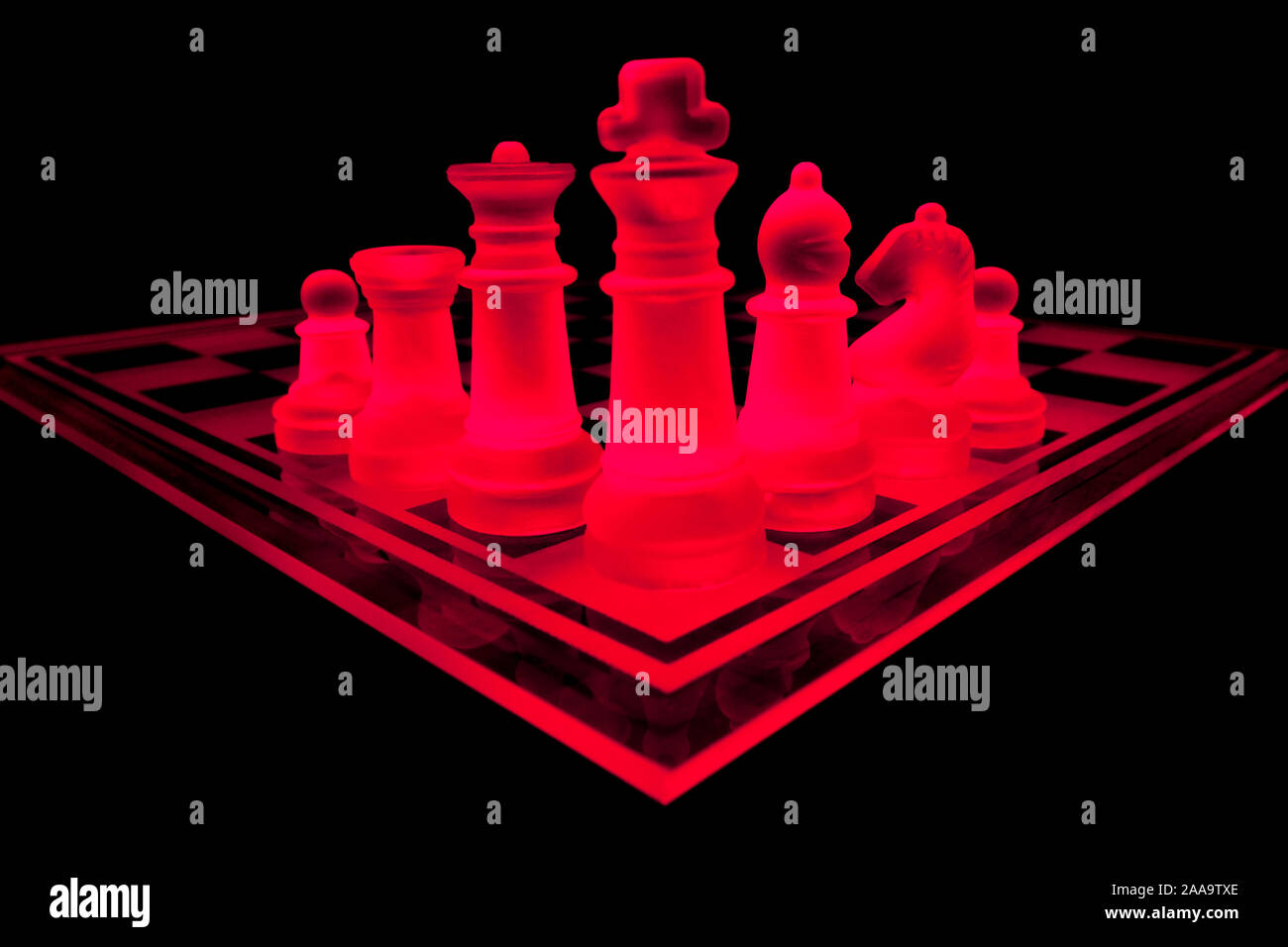 Red chess board hi-res stock photography and images - Alamy