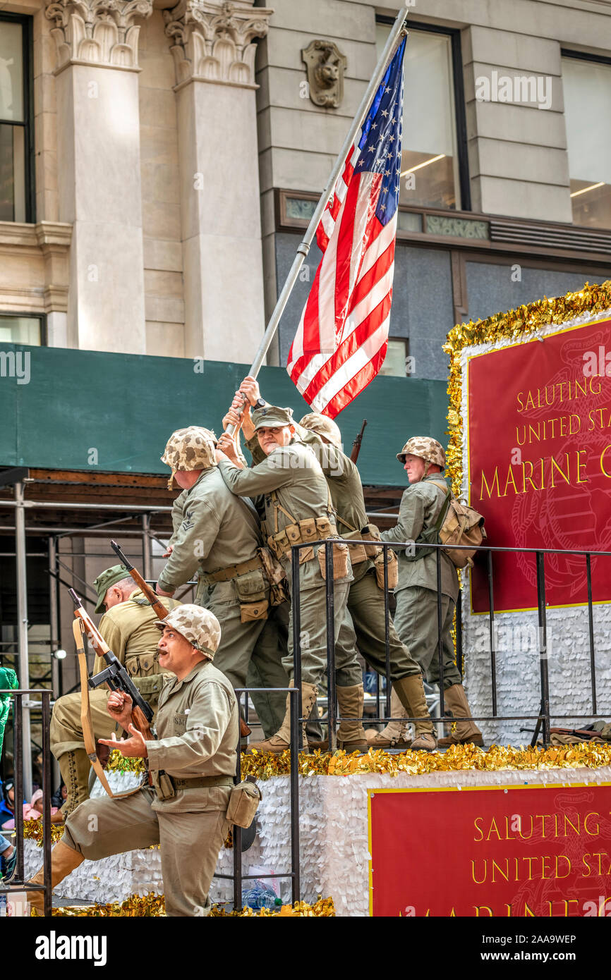 Veterans Day Parade, Fifth Avenue, Manhattan, New York, US Stock Photo ...