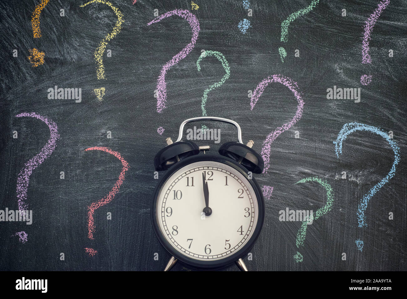 Clock and question mark hi-res stock photography and images - Alamy