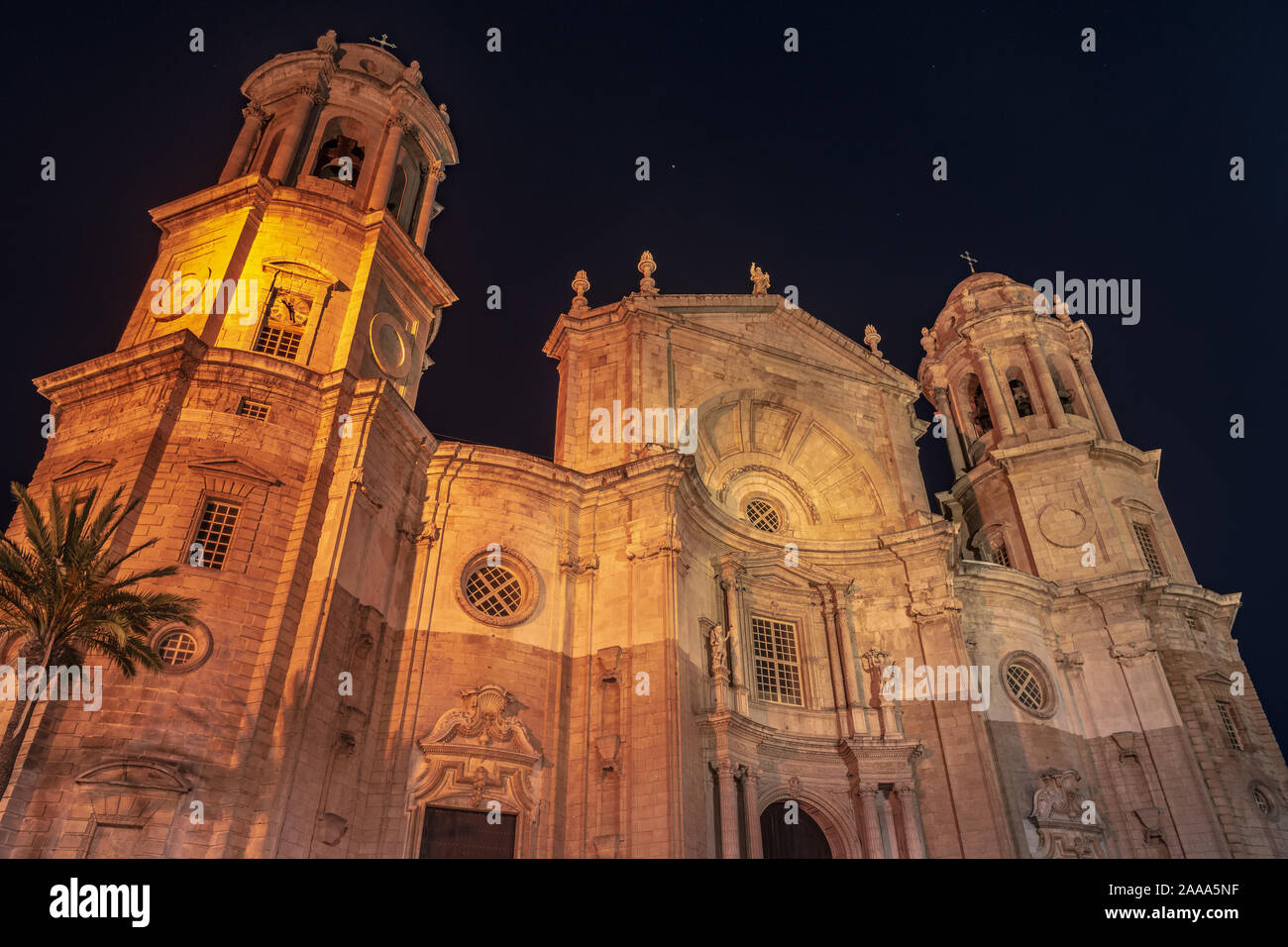 Wonderful cathedral neoclassical style hi-res stock photography and ...