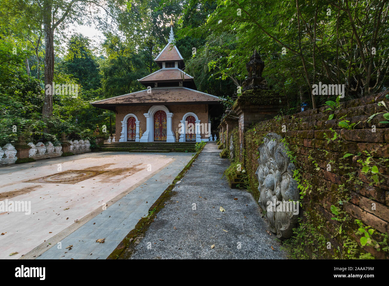 Wat palad temple hi-res stock photography and images - Alamy