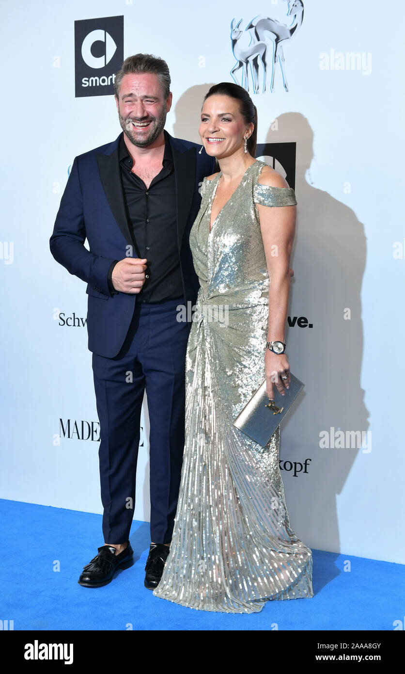 Baden Baden, Germany. 20th Nov, 2019. Singer Sasha and his wife Julia ...