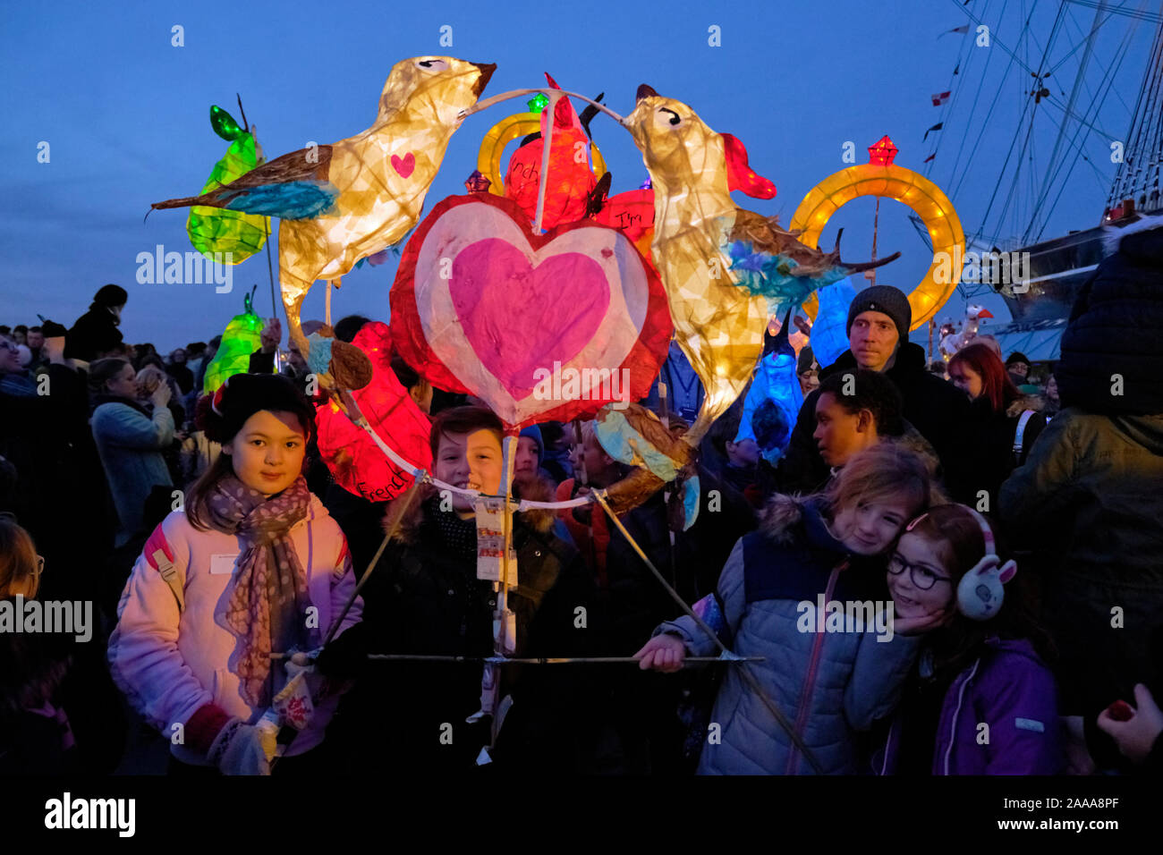 Greenwich, London, UK, 20th November 2019. Lantern Parade in the Royal ...
