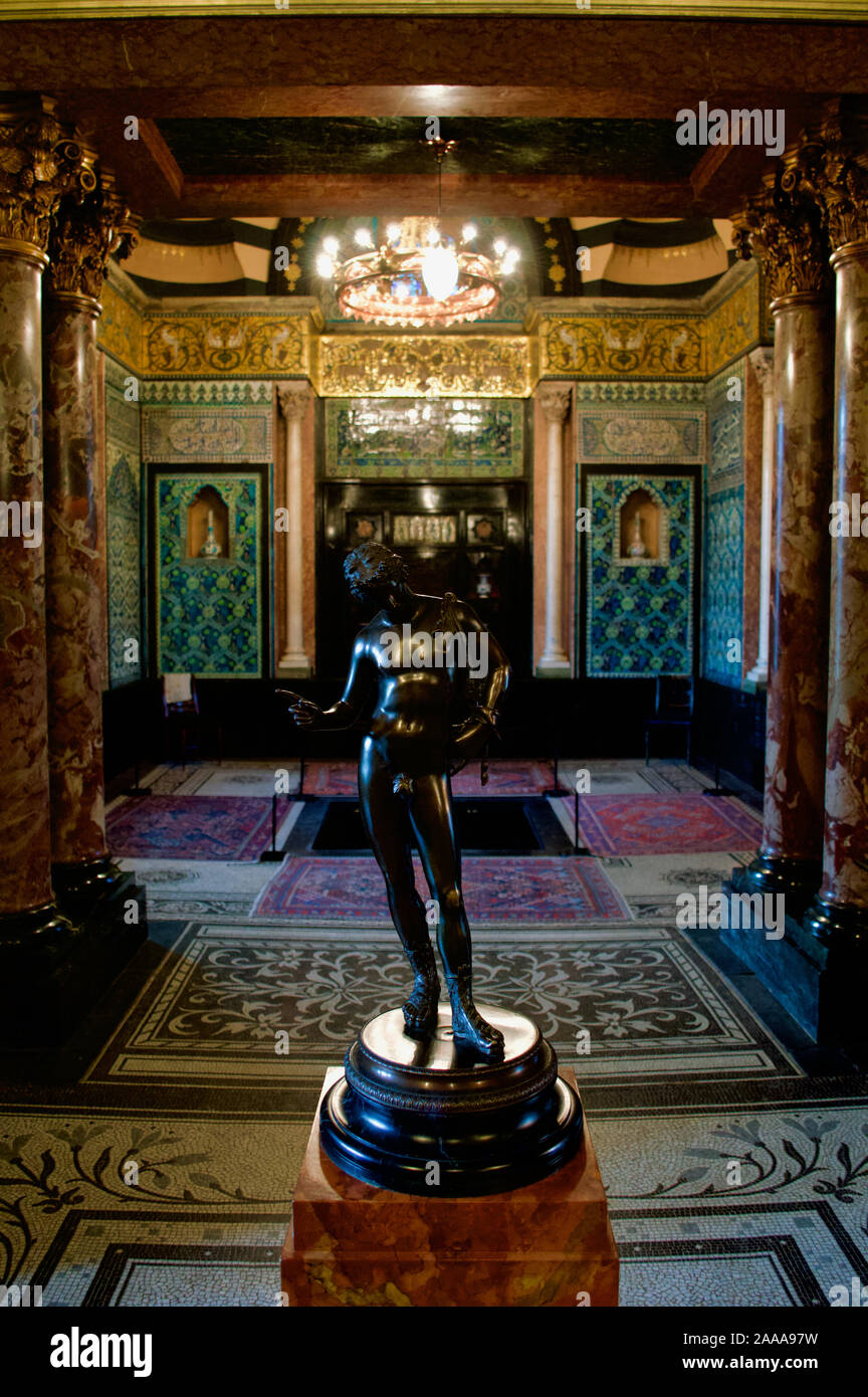 Arab hall leighton house museum hi-res stock photography and images - Alamy