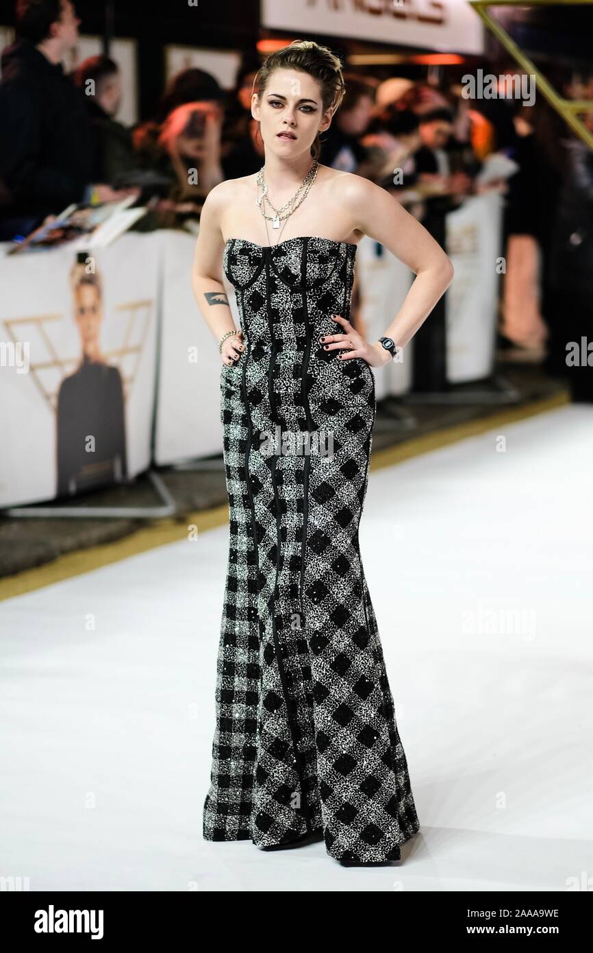 London, UK. Wednesday, Nov. 20, 2019. Kristen Stewart poses at the ...