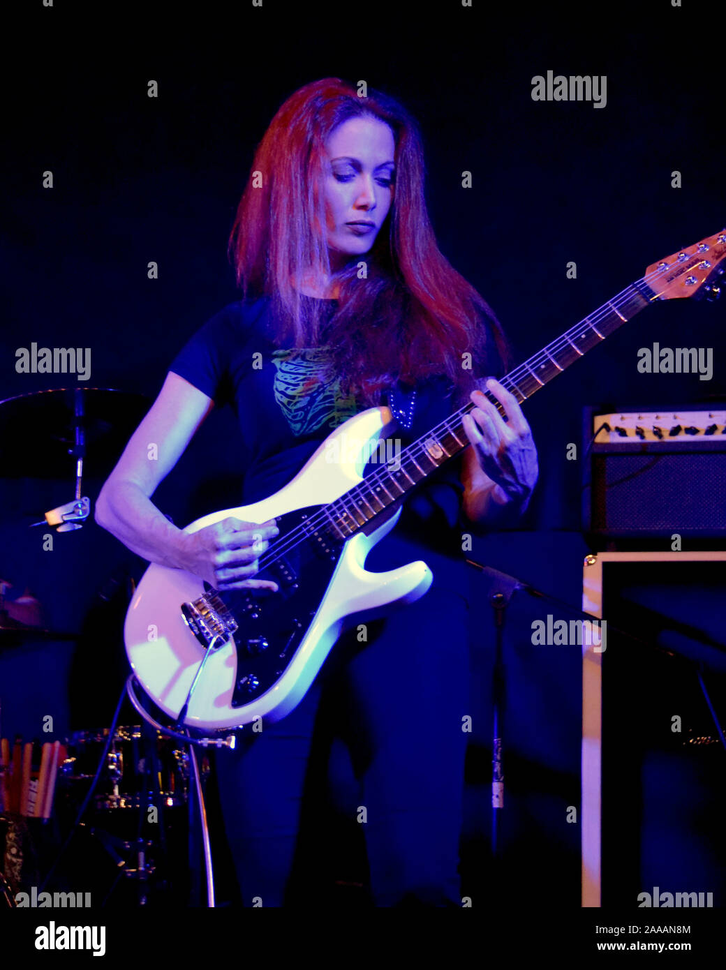 Gretchen Menn performs for the Malibu Guitar Festival Stock Photo - Alamy