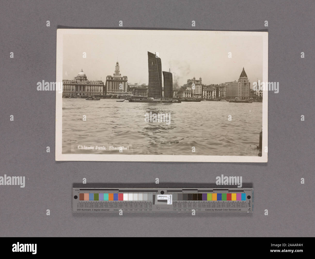 Chinese junk, Shanghai.; Chinese junk, Shanghai Stock Photo - Alamy