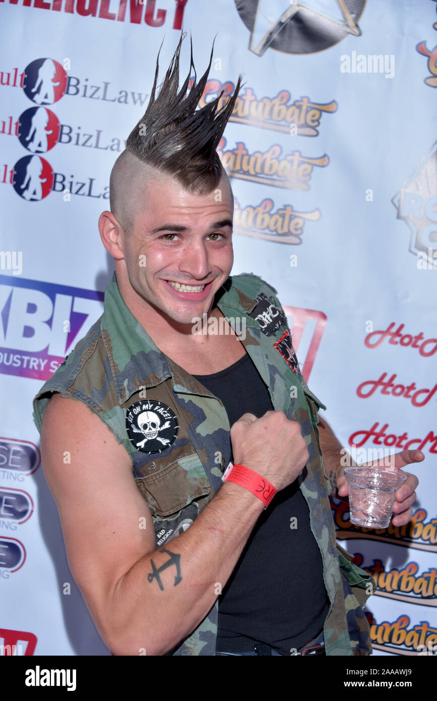 HOLLYWOOD, CA -OCTOBER 30: Nathan Bronson arrives for the Heaven and ...