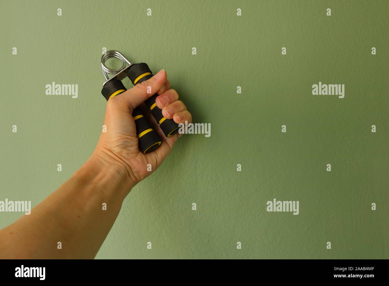 Hand grip exercise hi-res stock photography and images - Alamy