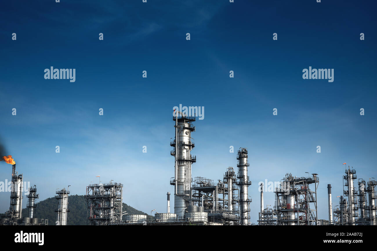 Panorama view at refinery plant industrial Stock Photo - Alamy