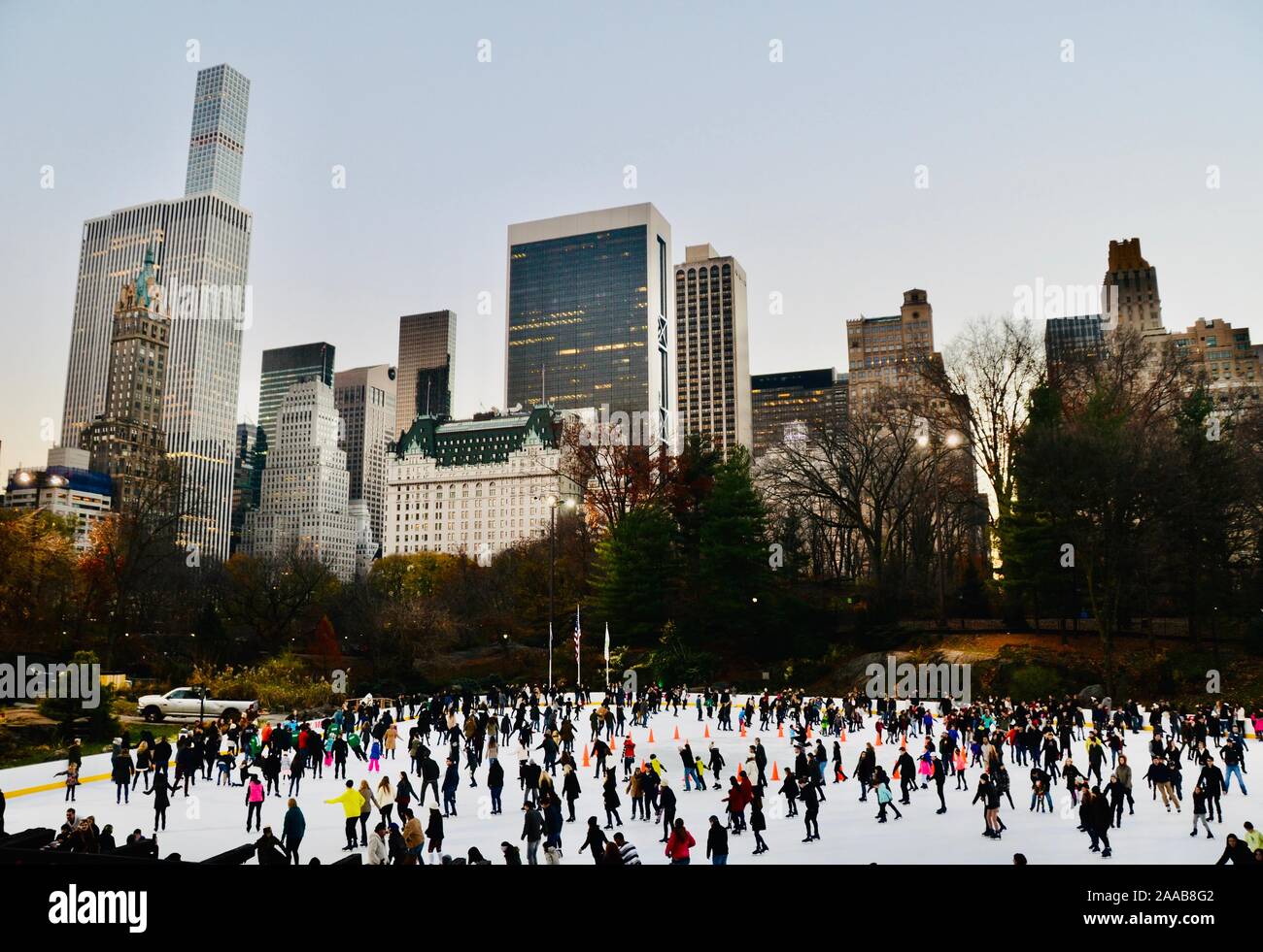 Central Park in the winter with Manhattan skyline view, New York City ...