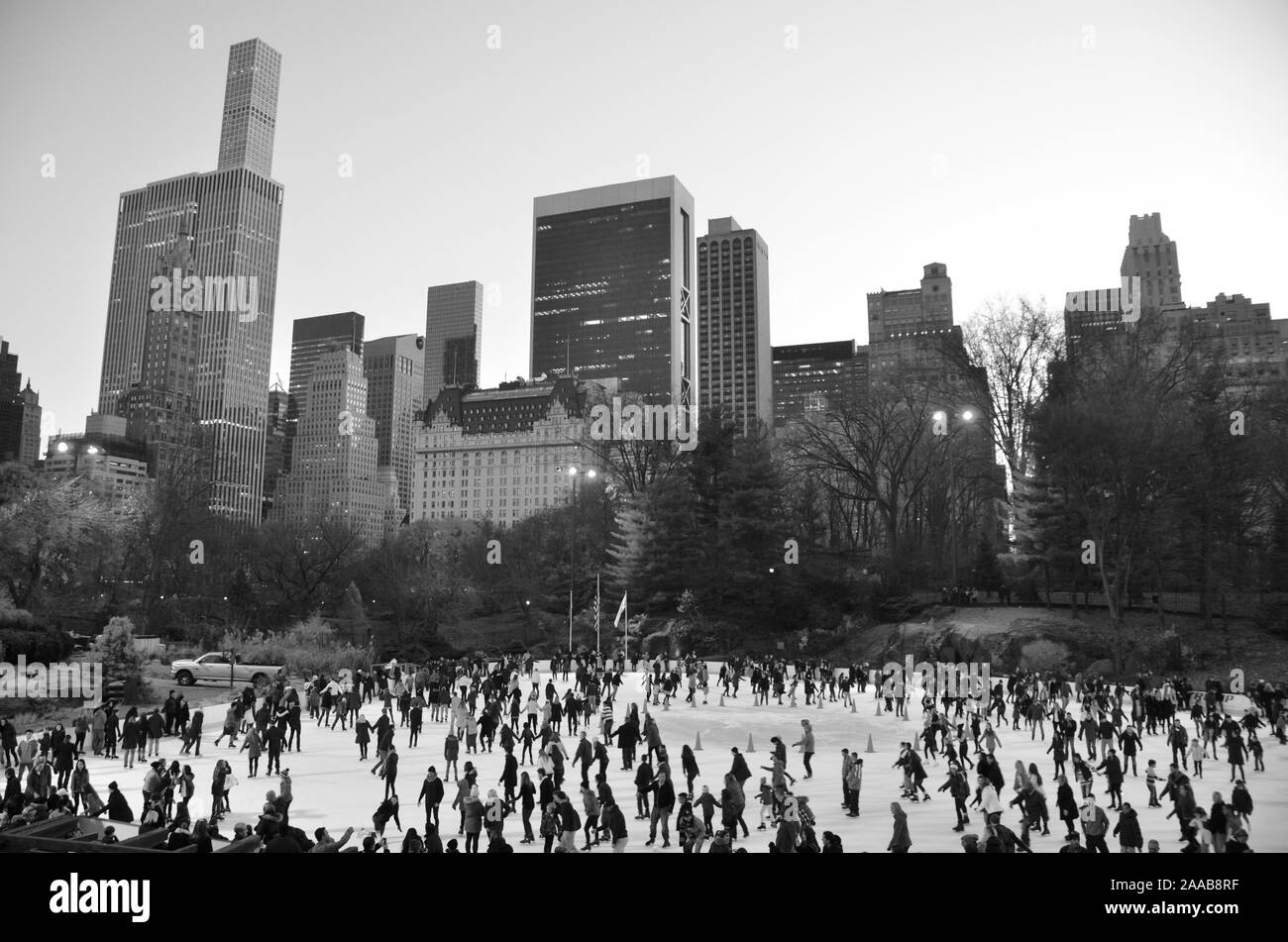 Central Park in the winter with Manhattan skyline view, New York City ...