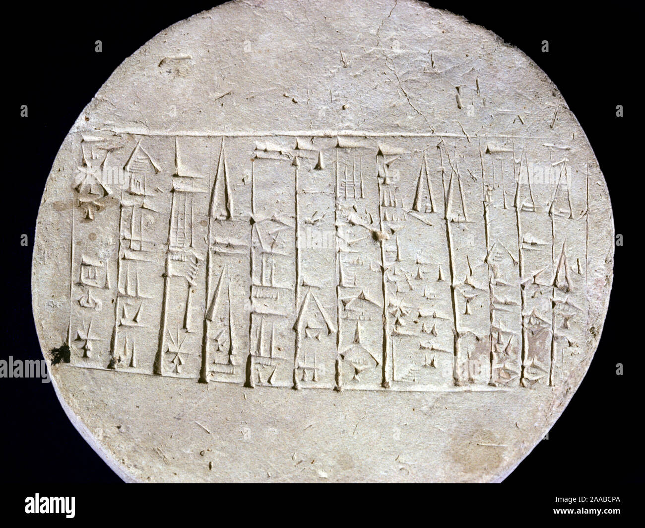 Cuneiform writing hi-res stock photography and images - Alamy
