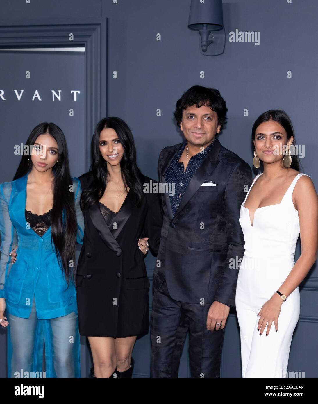 Knight shyamalan hi-res stock photography and images - Alamy