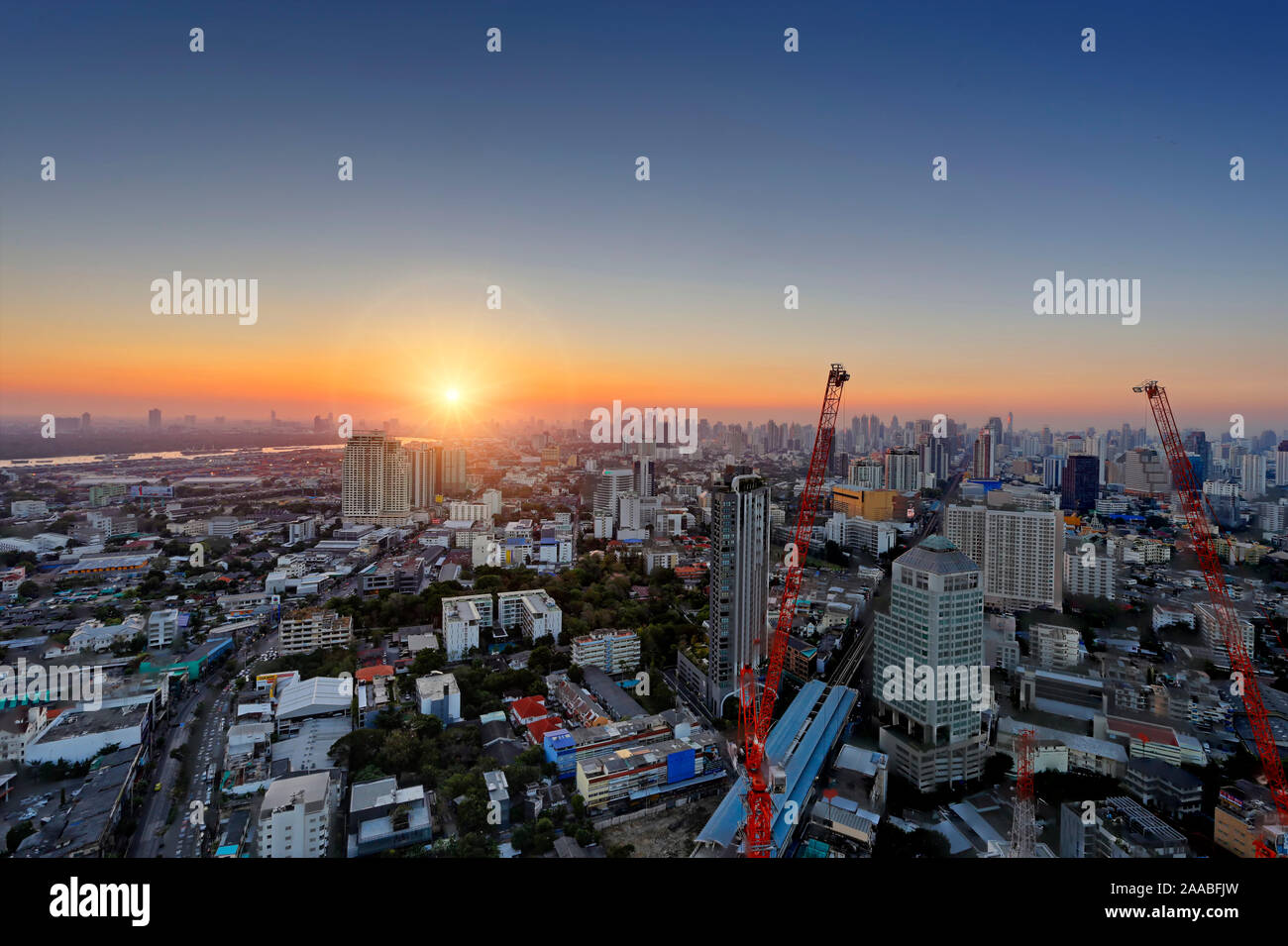 Bangkok Metropolis from Phra Khanong (Prakanong Stock Photo - Alamy