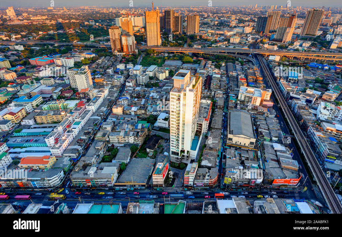 Bangkok Metropolis from Phra Khanong (Prakanong Stock Photo - Alamy