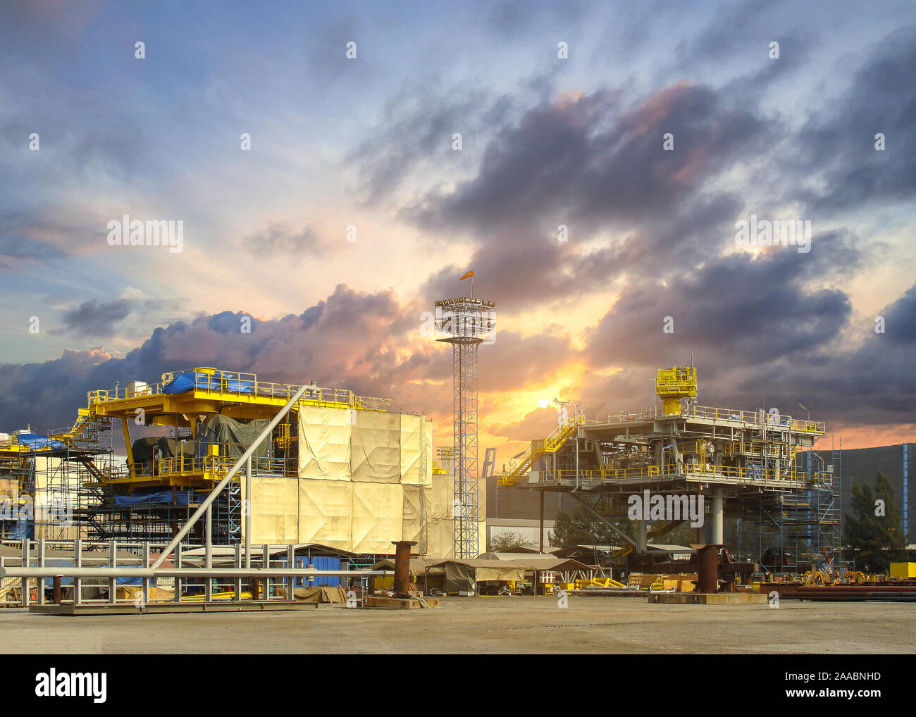 Offshore oil rig platform during construction site in the harbor yard ...